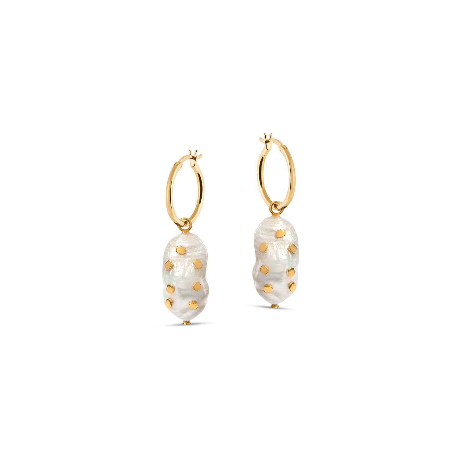 Project Cece | Venus Gold Hoop Earrings With large Keshi Pearl And Barnacles